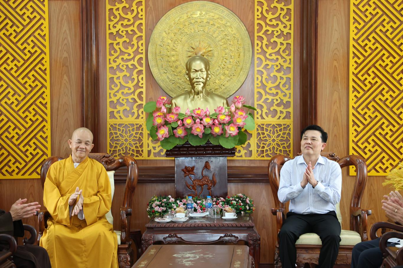 Ban Trị sự Giáo hội Phật giáo Việt Nam tỉnh Long An chúc tết Thường ...